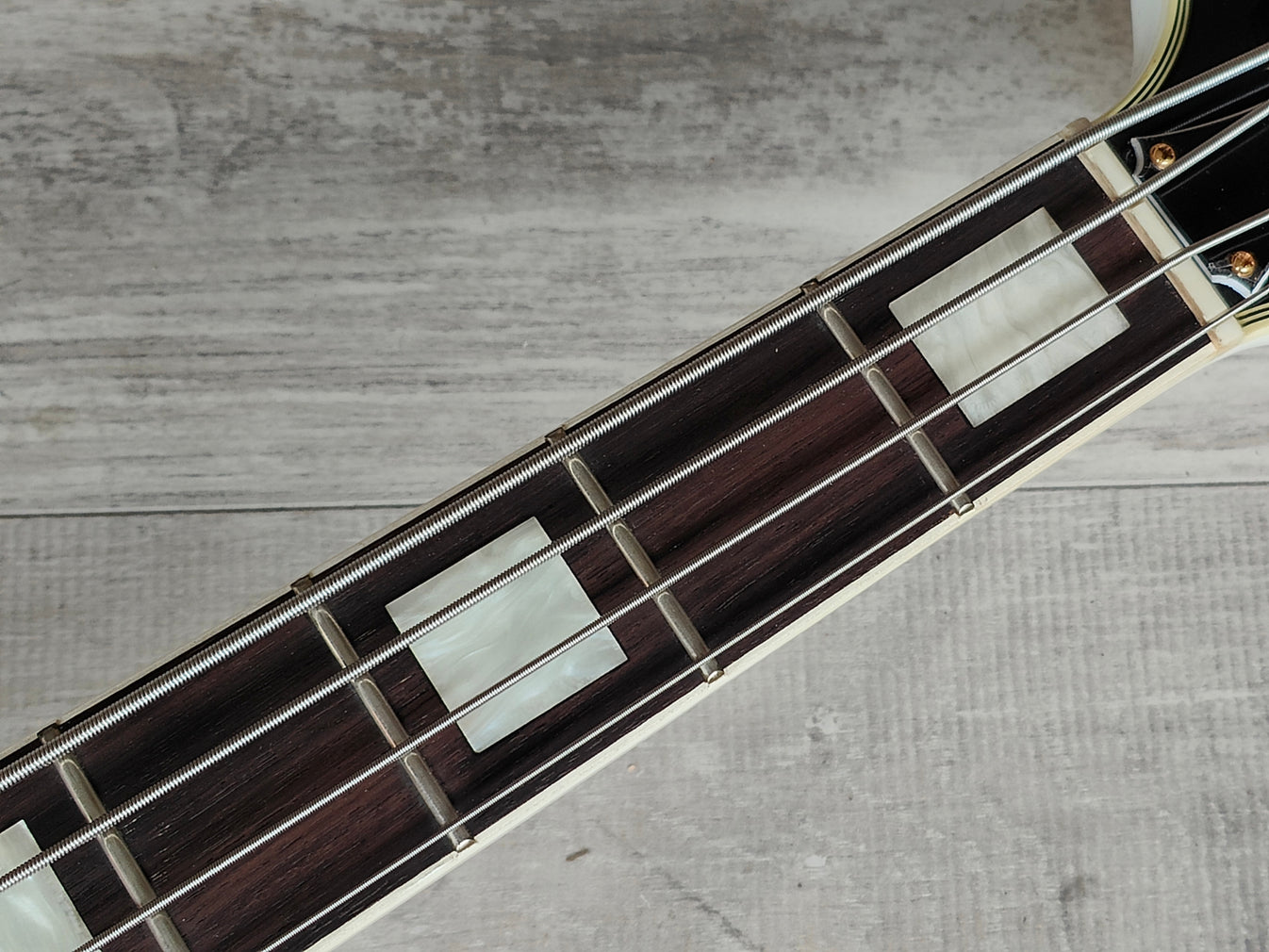 1990 Greco Japan EGB-850 Les Paul Custom Short Scale Bass (White) – Cool Old Guitars