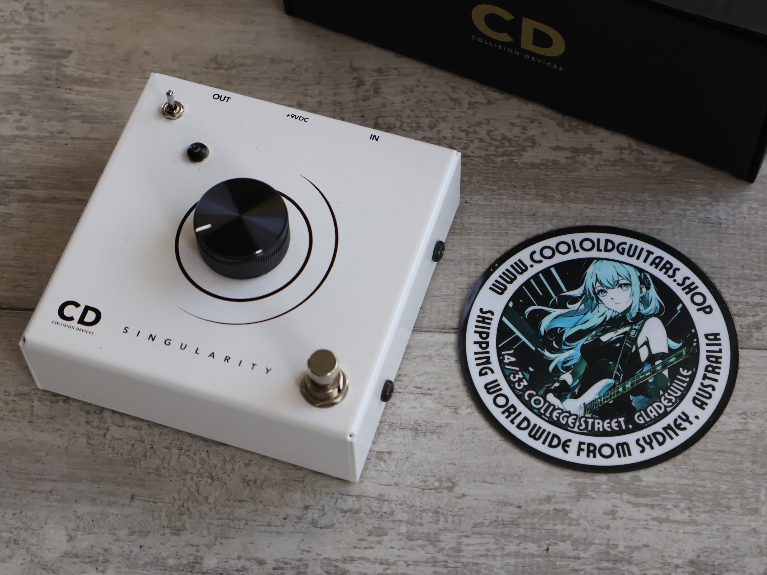 Collision Devises Singularity Fuzz/Distortion – Cool Old Guitars