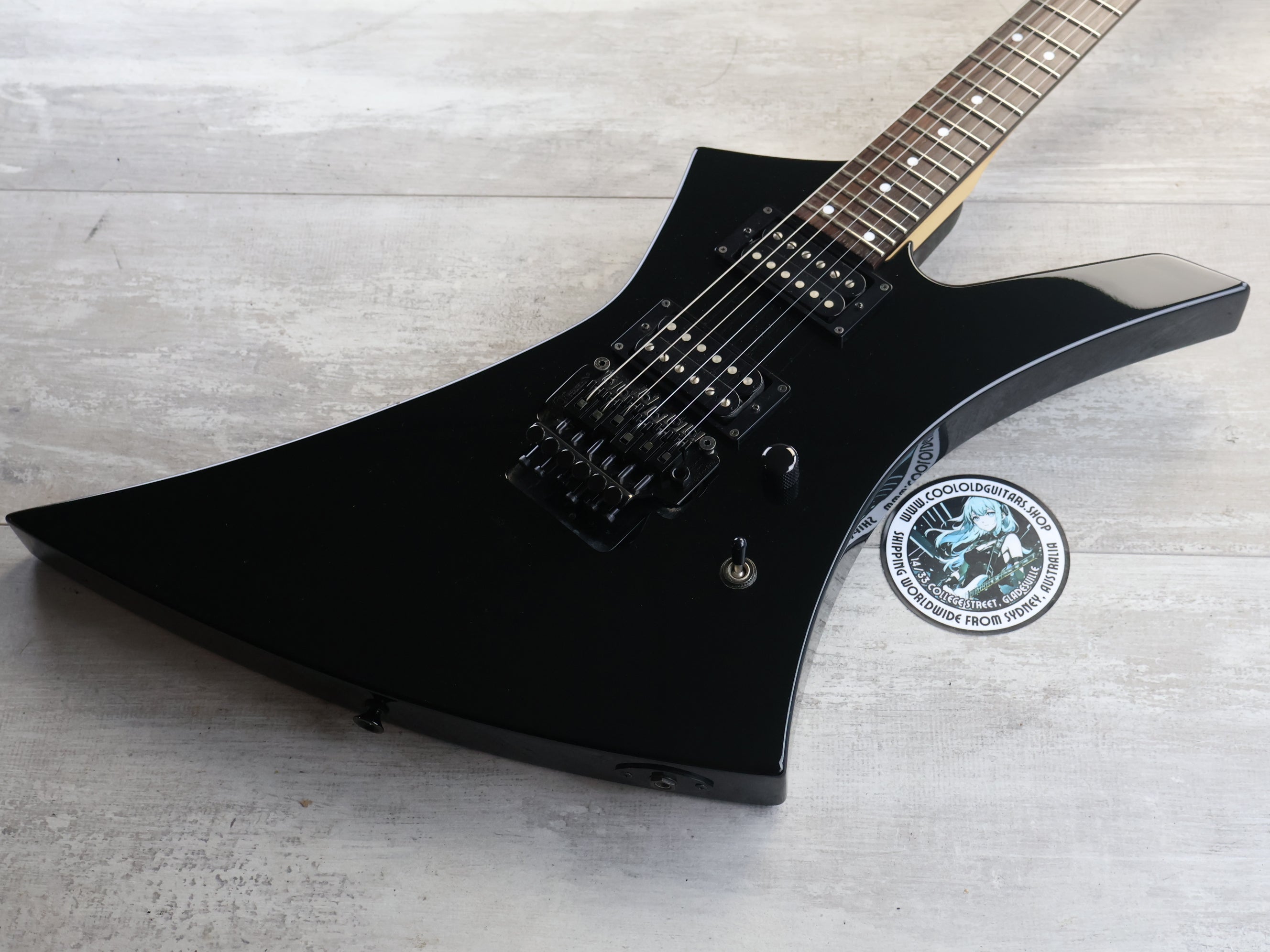 1991 Charvel Jackson CKL-068 Kelly Explorer (Black) – Cool Old Guitars