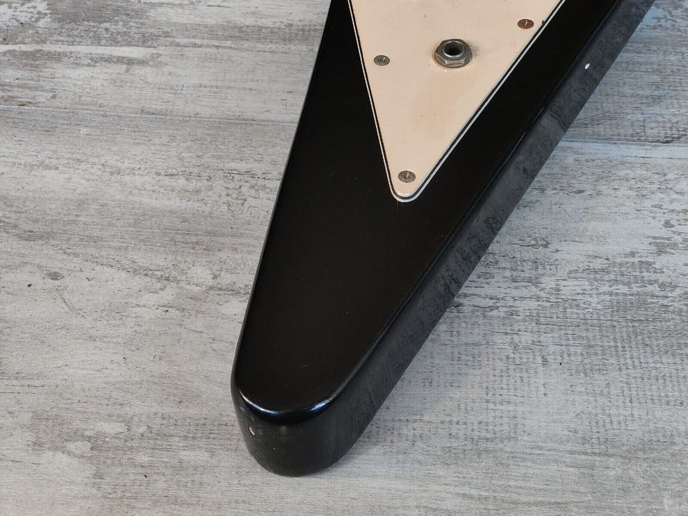 Flavor (by Aria) Flying V (Black) – Cool Old Guitars